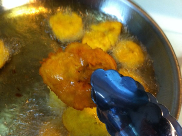 Patacones {Panamanian double fried plantains}
